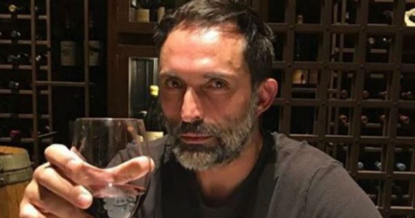 La increíble transformación de Marcelo Alonso para verse 25 años más viejo