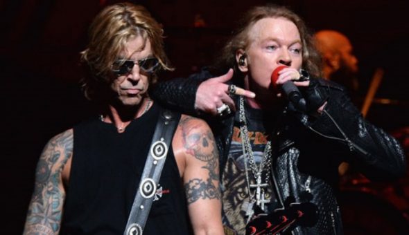 Duff McKagan de Guns N' Roses: Axl Rose es un "maestro" de la voz