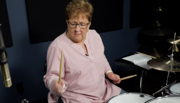 David Draiman de Disturbed explica porque sacó los piercings de su mentón