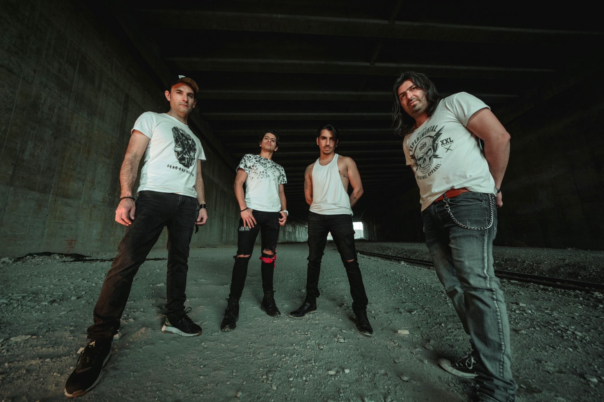 “Rockside” lanza su disco debut “Caminos de Fuego” cargado de energía y ...