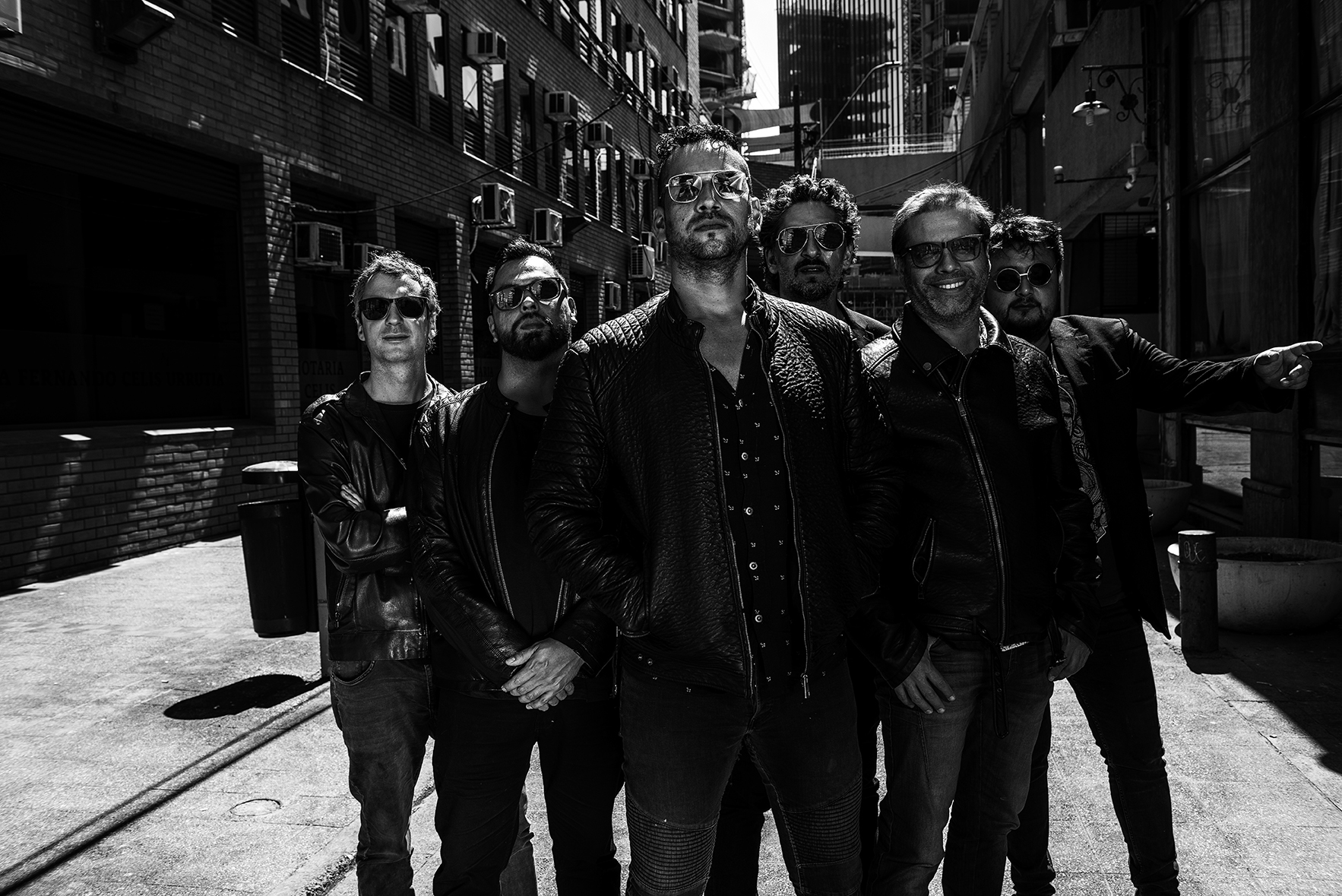 Julius Popper anuncia concierto en vivo para relanzamiento de uno de ...