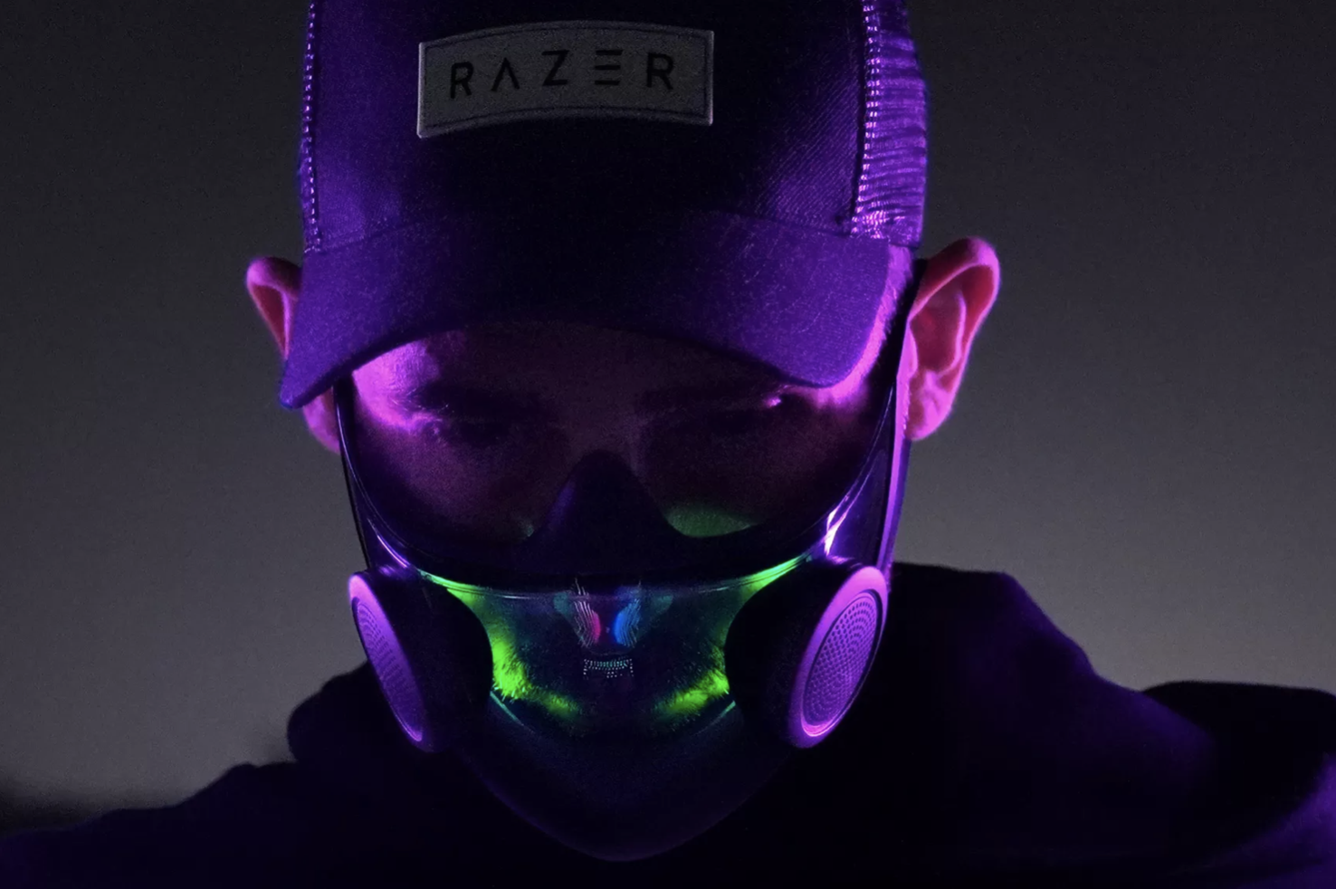 Razer crea una mascarilla N95 con proyección de voz y luces RGB ...