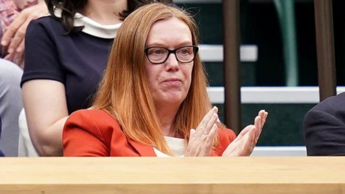 Sarah Gilbert, co-creadora de la vacuna AstraZeneca recibe una gran ...