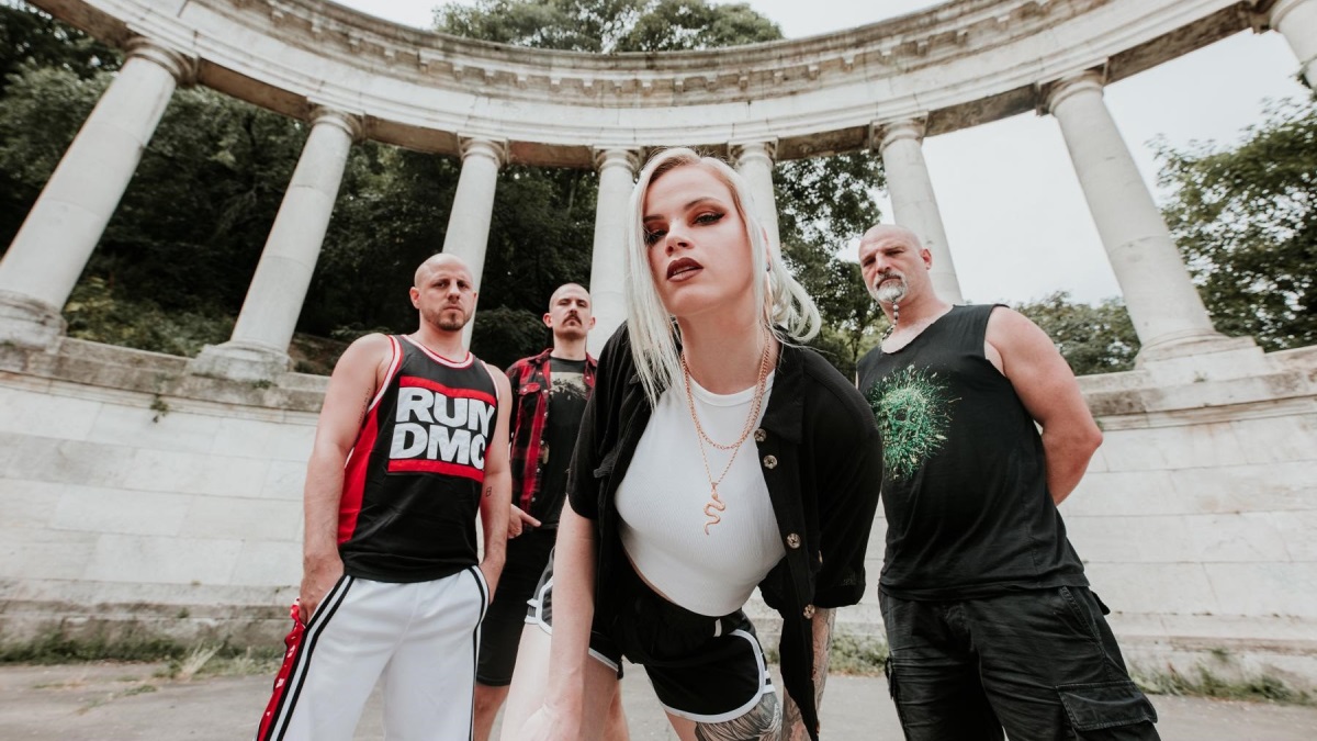 La banda húngara de punk/metal The Hellfreaks lanza “Sabotage”, cover ...