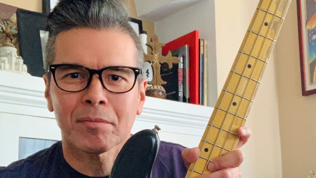 Deftones recluta a Fred Sablan como nuevo bajista — Futuro Chile