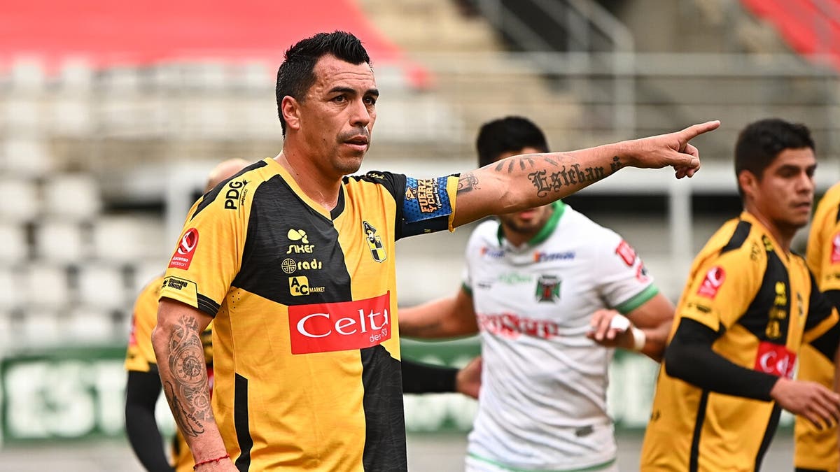 Esteban Paredes eligió al mejor arquero que enfrentó y lanzó dardos a ...