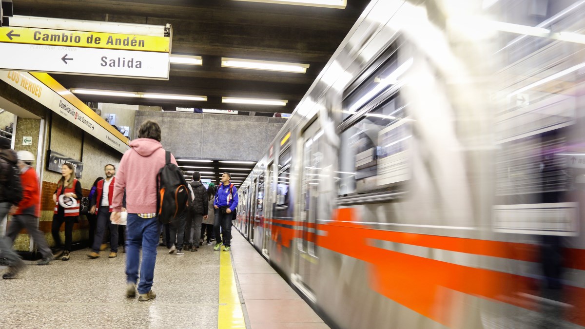 Metro de Santiago: ¿qué pasó con la Línea 2? — Futuro Chile