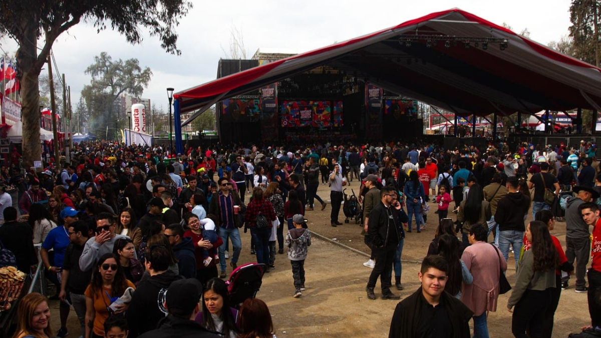Regresan las fondas al mítico Parque O’Higgins — Futuro Chile