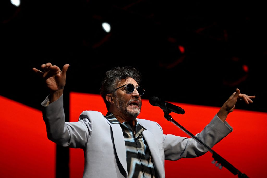 Fito Páez comenzó con éxito el primer concierto de su tour — Futuro Chile