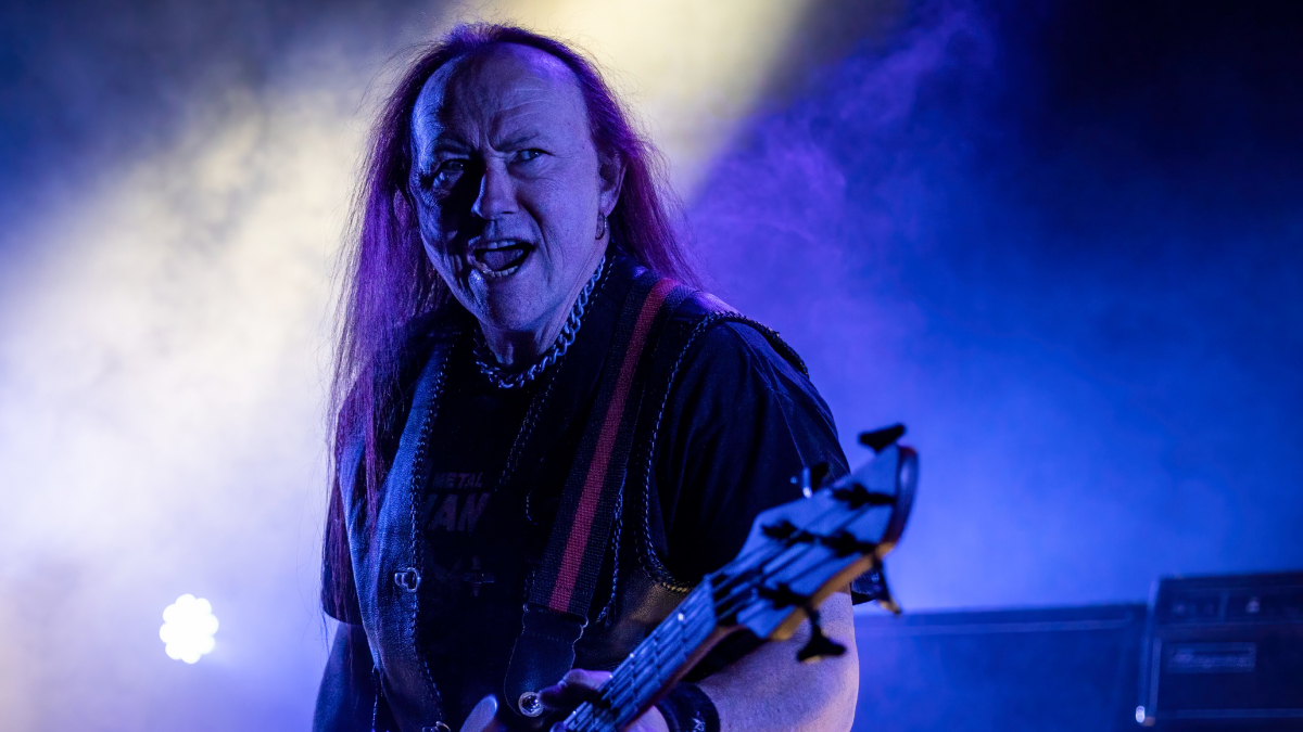 Cronos: "Metallica debe admitir que tienen álbumes mier..." — Futuro Chile