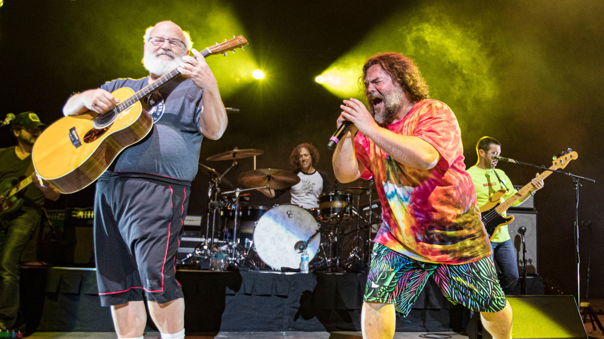 Tenacious D sorprende con increíble cover de The Beatles en vivo ...