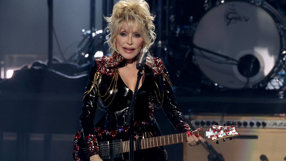 Dolly Parton sacará nuevo álbum lleno de canciones de rock — Futuro Chile