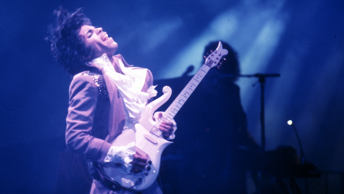 Prince: 10 clásicos esenciales, según Radio Futuro — Futuro Chile