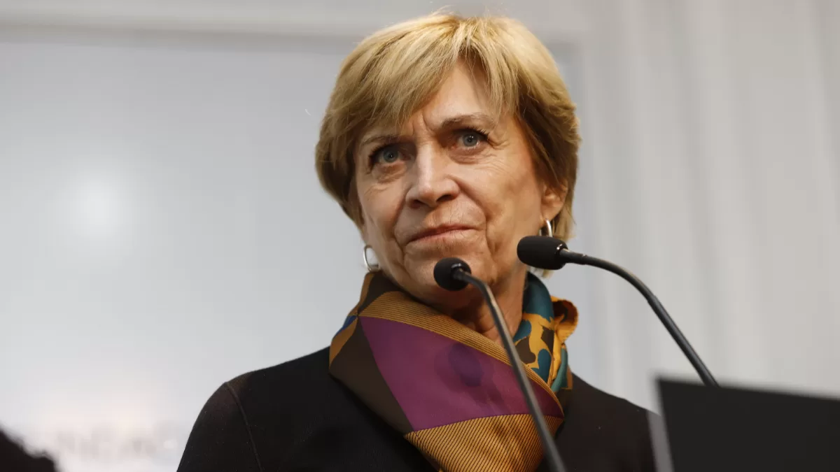 Encuesta CEP: Matthei lidera menciones, pero más de la mitad "no sabe o ...