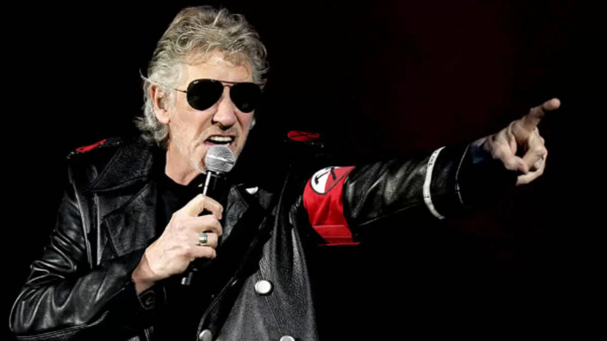 Roger Waters guarda el traje de nazi tras incidentes en Alemania ...