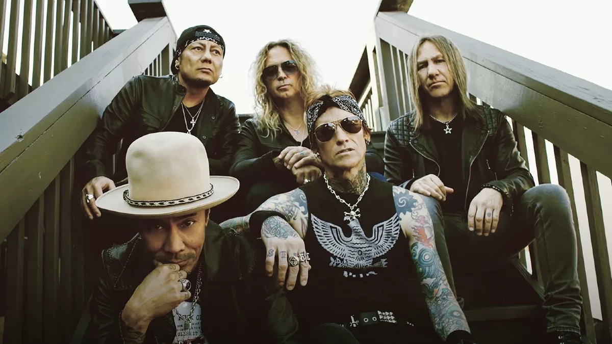 Buckcherry estrena su nuevo video "Shine your light" — Futuro Chile
