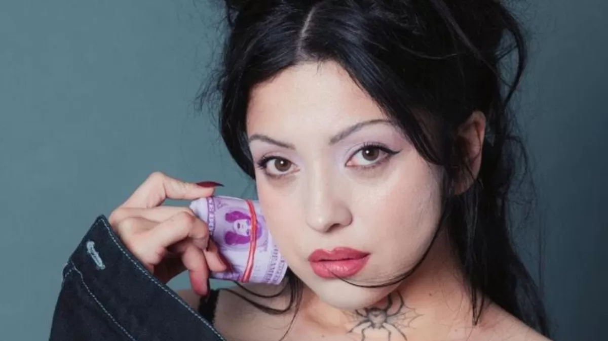 Mon Laferte publica su nuevo álbum en el que experimentó con diversas ...