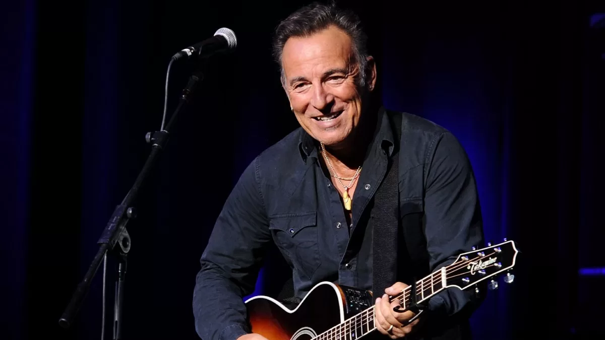 Bruce Springsteen tocó cover de "A Rainy Night in Soho" de The Pogues ...