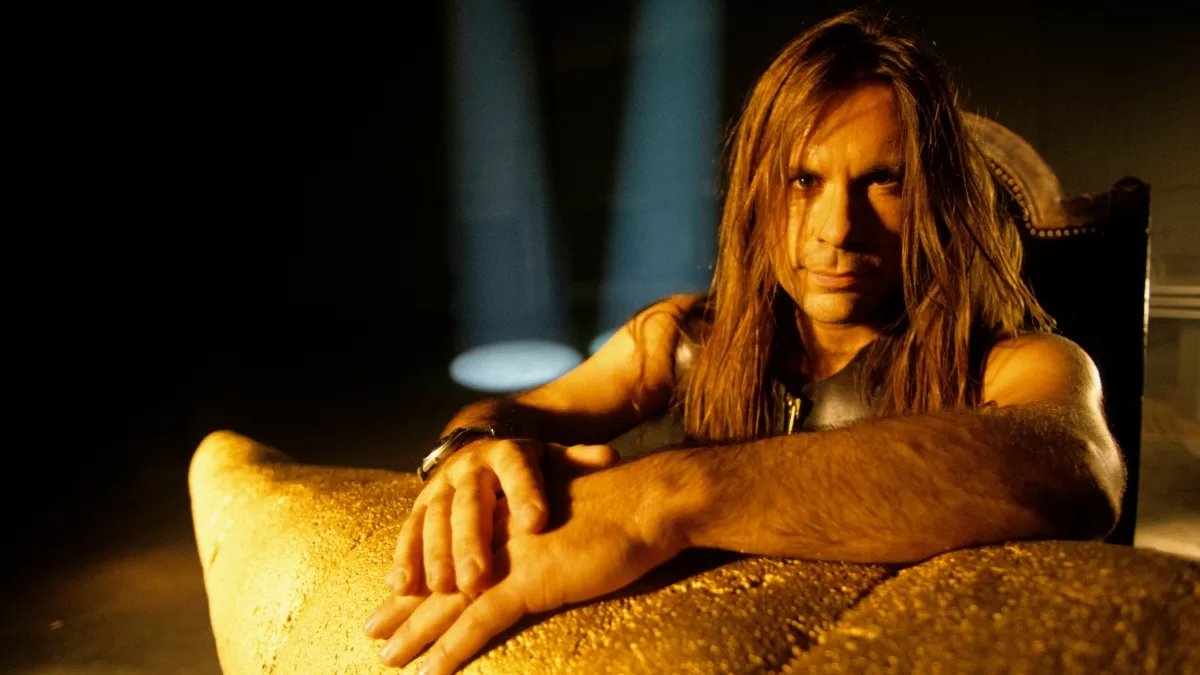 Bruce Dickinson, a 30 años de "Balls to Picasso": extendiendo sus alas ...