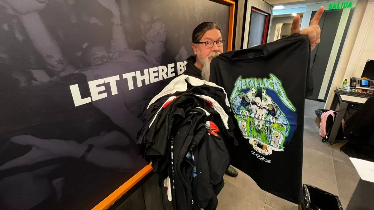 CONCURSO CERRADO // Futuro y Blackside Merchandising te regalan 35 poleras de conciertos solo ...