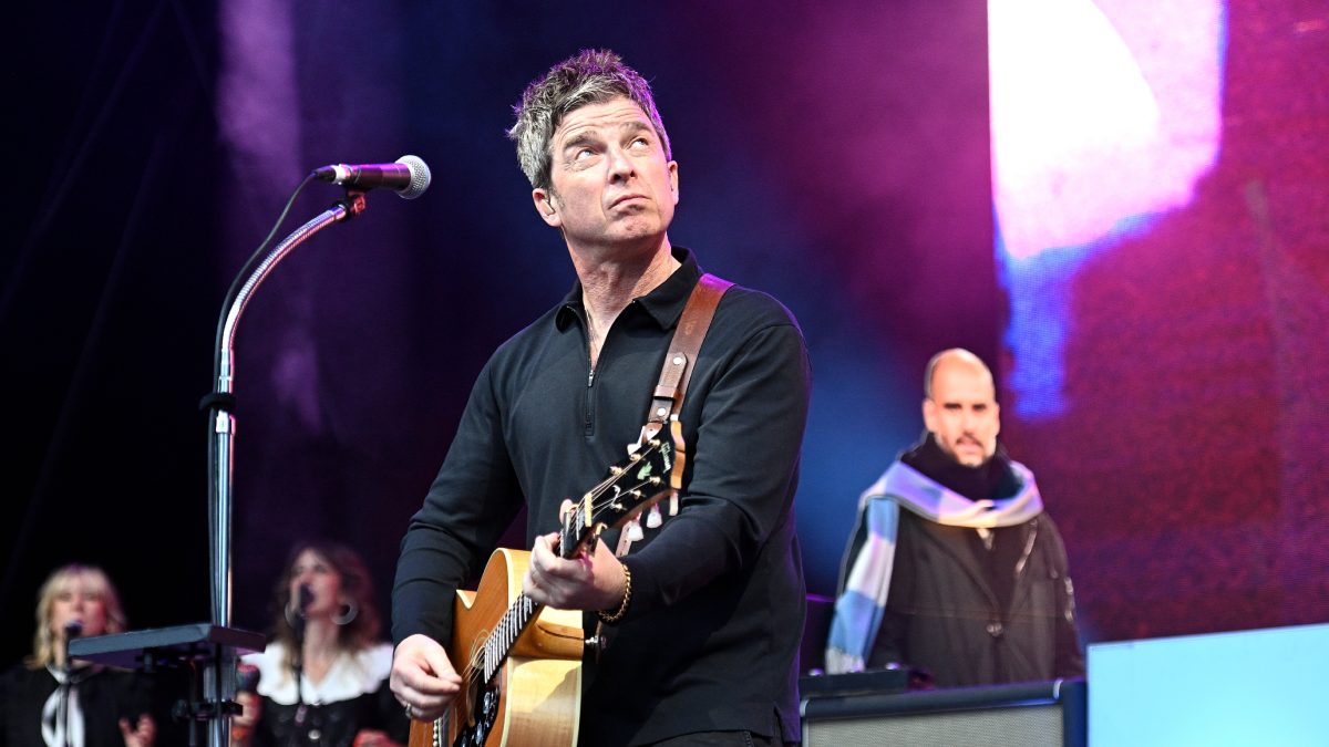 Noel Gallagher sorprende elogiando el talento de su hermano Liam ...