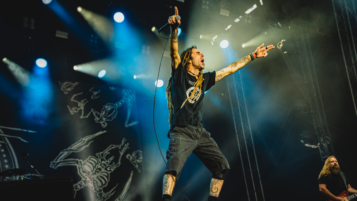 Randy Blythe de Lamb of God dice que extraña la relación con el público ...