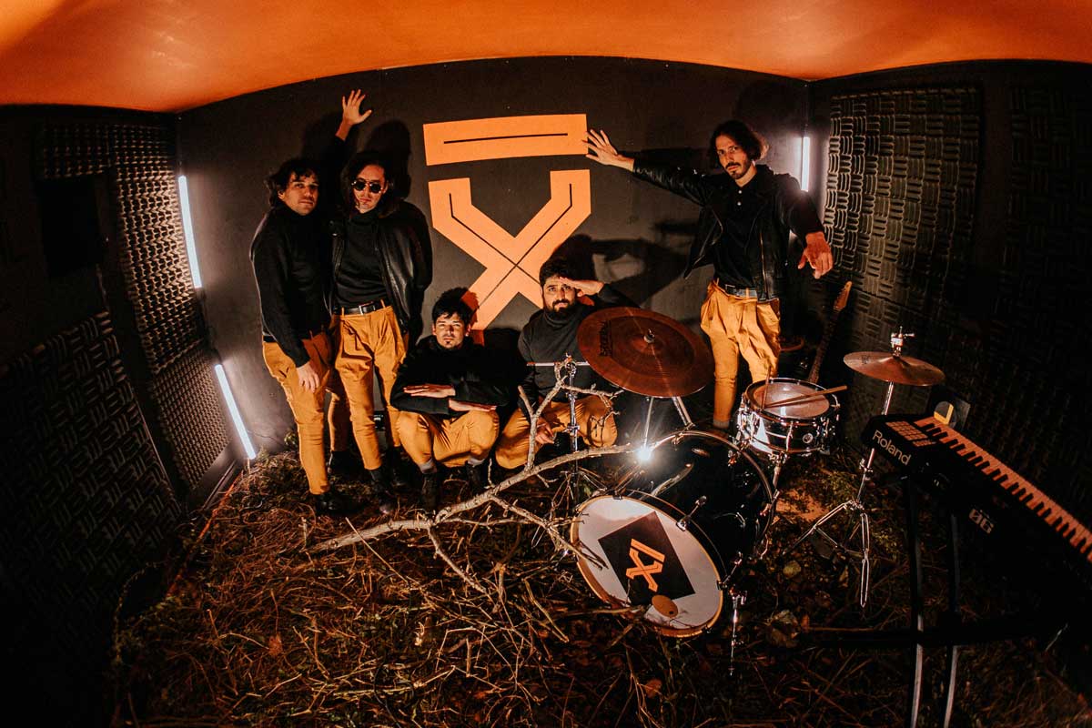 Indie rock desde Santiago: Super Especial canta a la pérdida en su ...