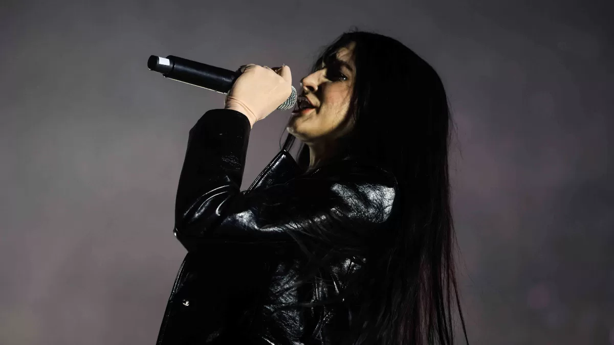 Poppy sobre su versatilidad para jugar entre géneros musicales: "me ...