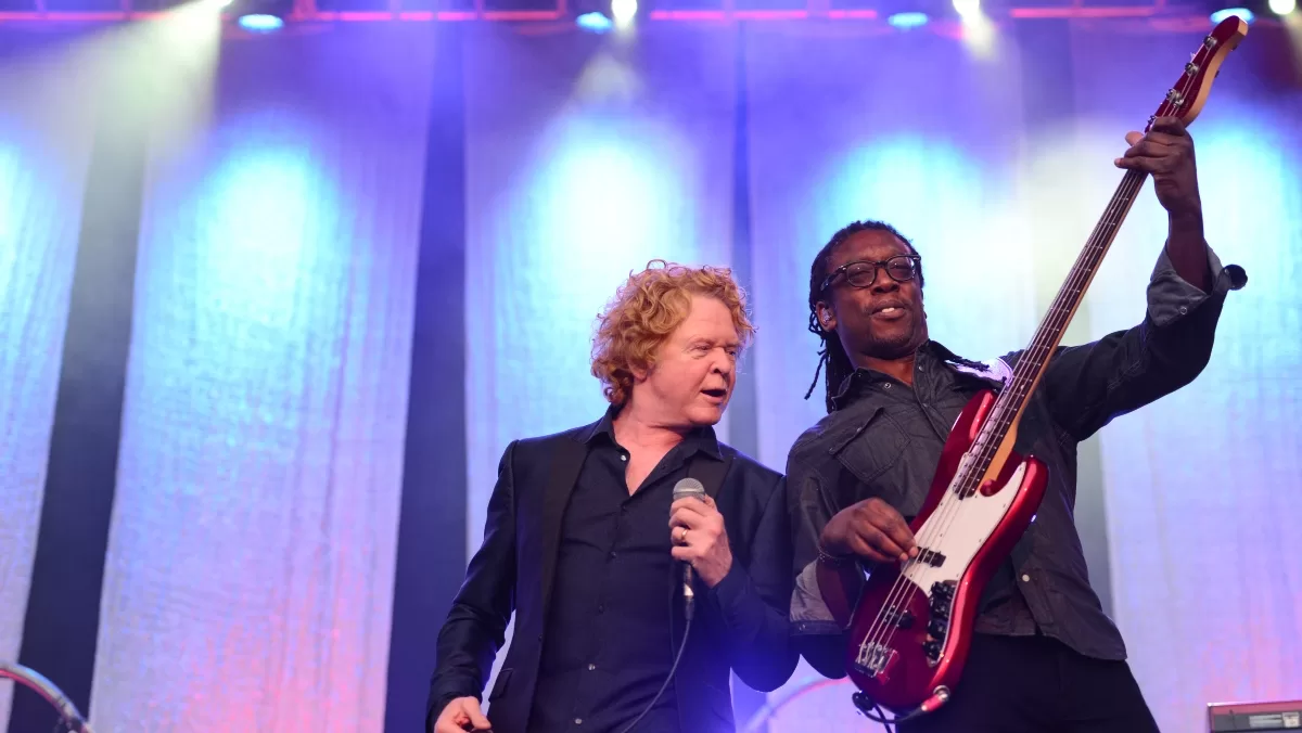 Muere a los 60 años de edad, querido integrante de Simply Red — Futuro ...