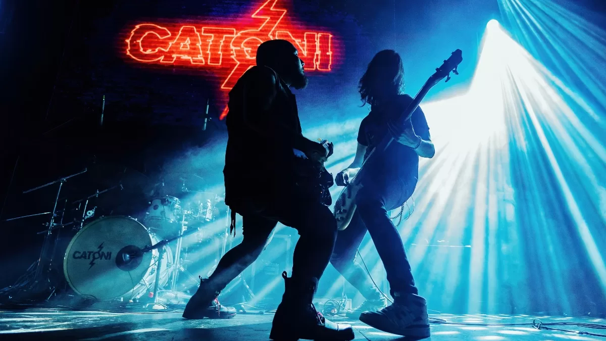 Catoni dona guitarra al museo de Hard Rock Café y agenda show gratuito ...