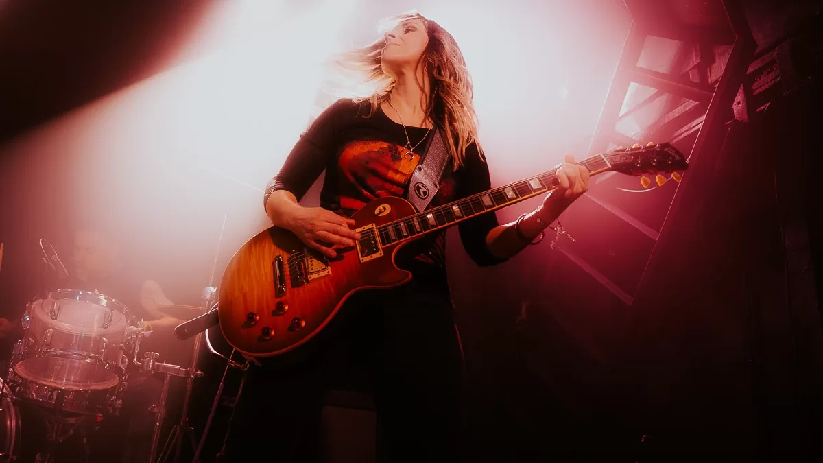 Una de las representantes del rock en Latinoamérica: Cler Canifru ...