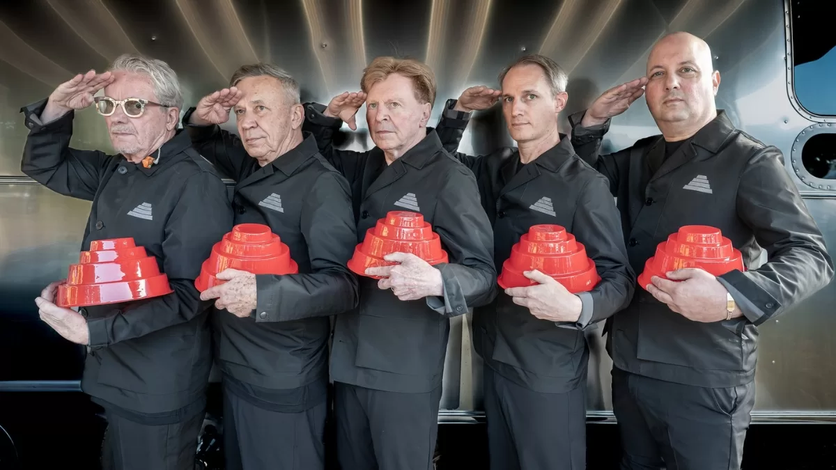 A Devo ya no le importan los desaires del Salón de la Fama del Rock ...