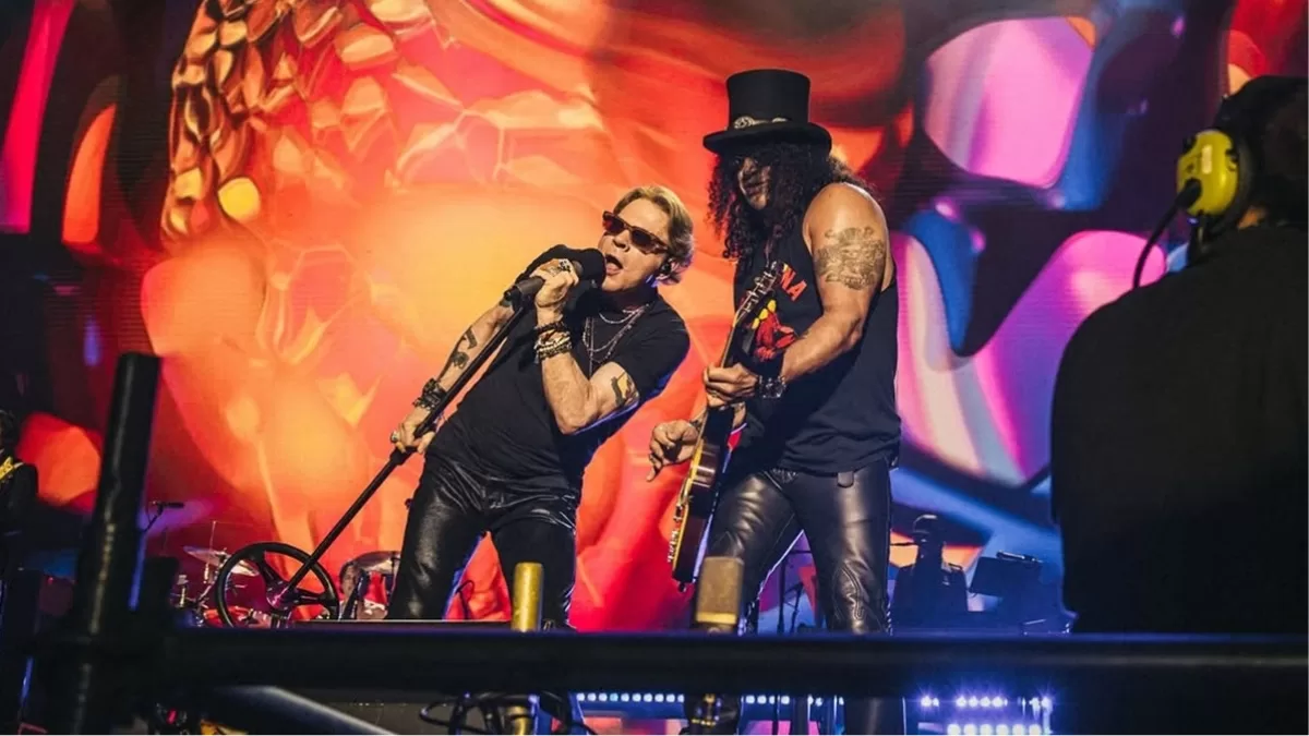 Slash habla por primera vez del momento de furia de Axl Rose, en pleno ...