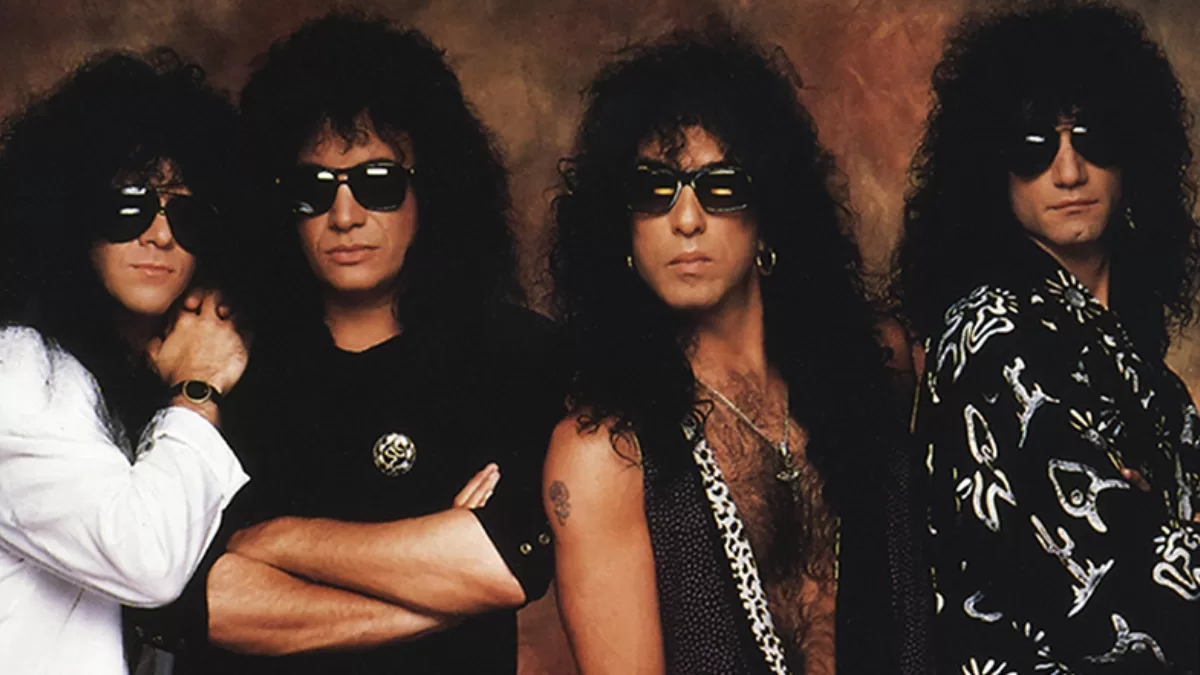 Cambios para el final de otra era: a 36 años de "Hot in the Shade" de ...