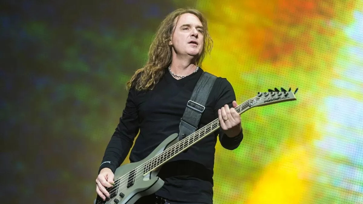 David Ellefson cree que debería participar en la gira de despedida de ...